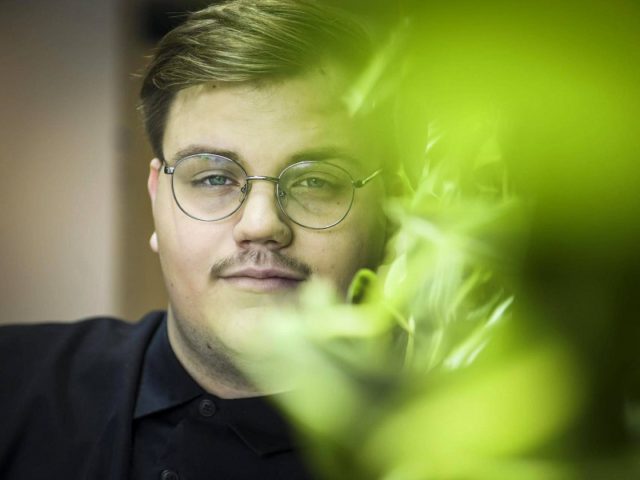 Aksel "Looking Back" (Finland Eurovision 2020) Wiwi Jury Review